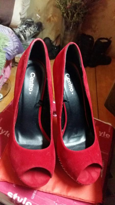 Шикарні туфлі — ціна 300 грн у каталозі Туфлі Купити жіночі речі за доступною ціною на Шафі