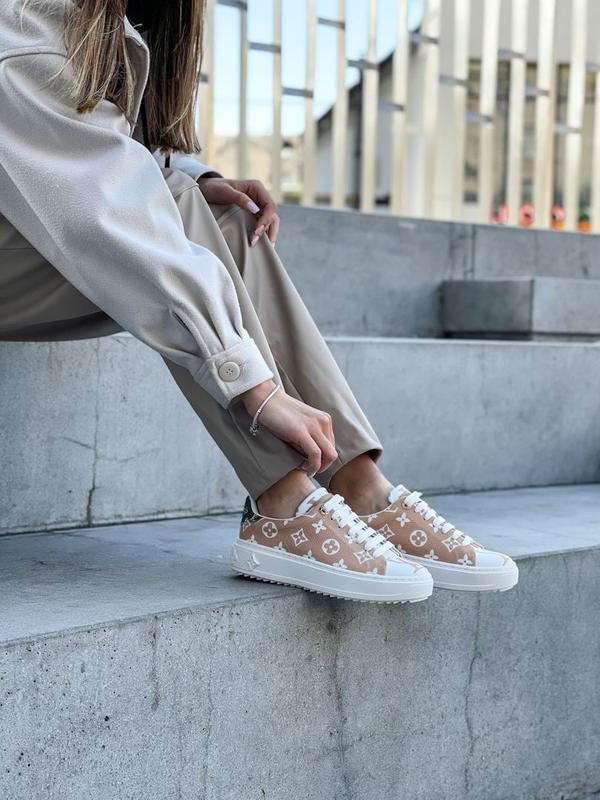 Женские кожаные кеды ,кроссовки trainer time out monogram blanc — цена ...