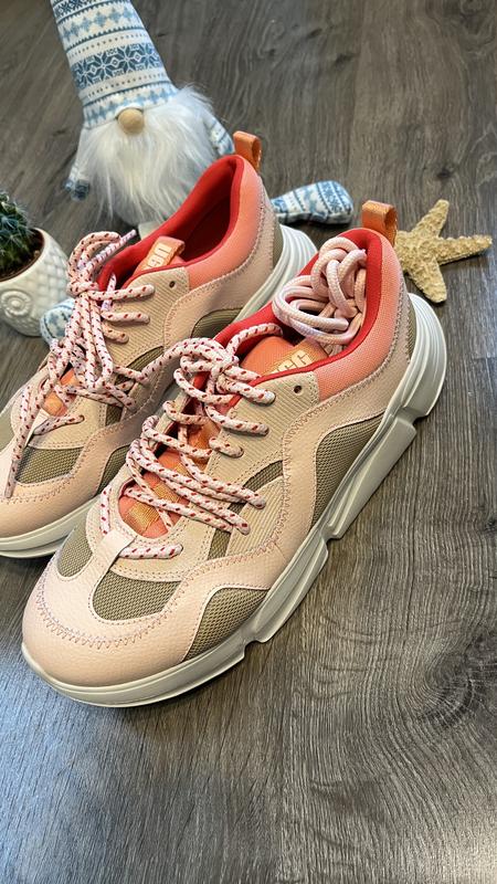 Кроссовки женские угги. оригинал из сша ugg — цена 3900 грн в каталоге ...