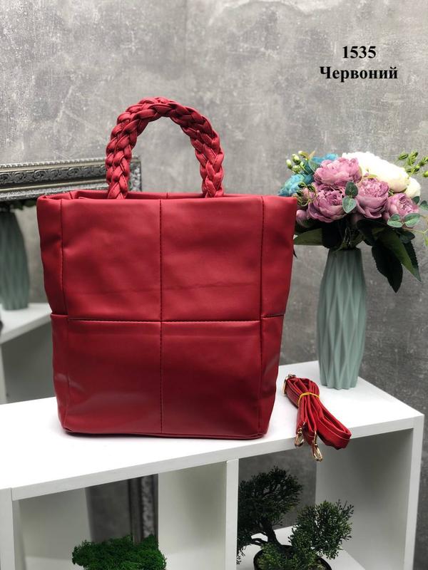 Червона яскрава ефектна якісна сумочка кількість обмежена — ціна 690 ...