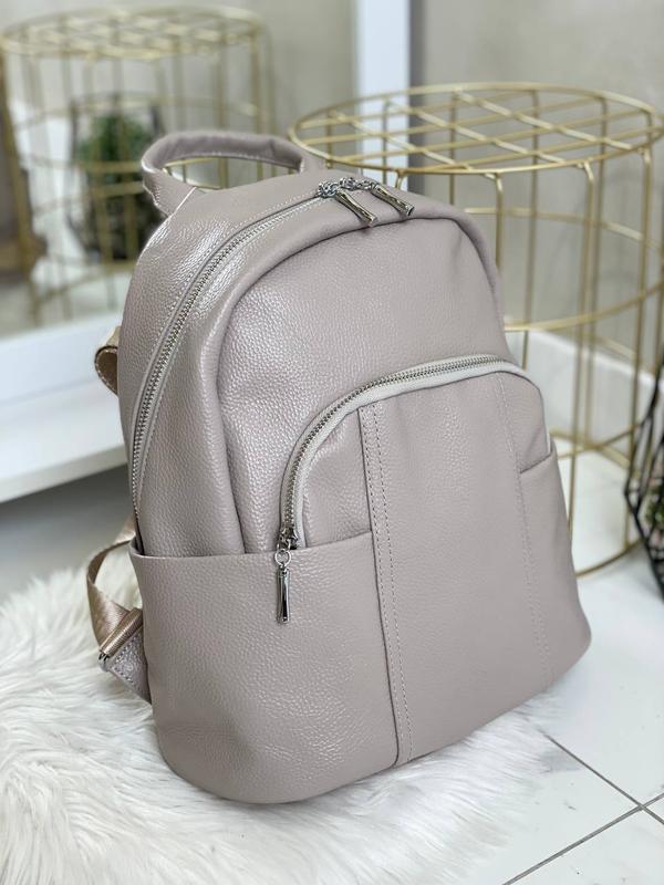 Великий шкіряний рюкзак — ціна 1699 грн у каталозі Рюкзаки Купити аксесуари за доступною ціною