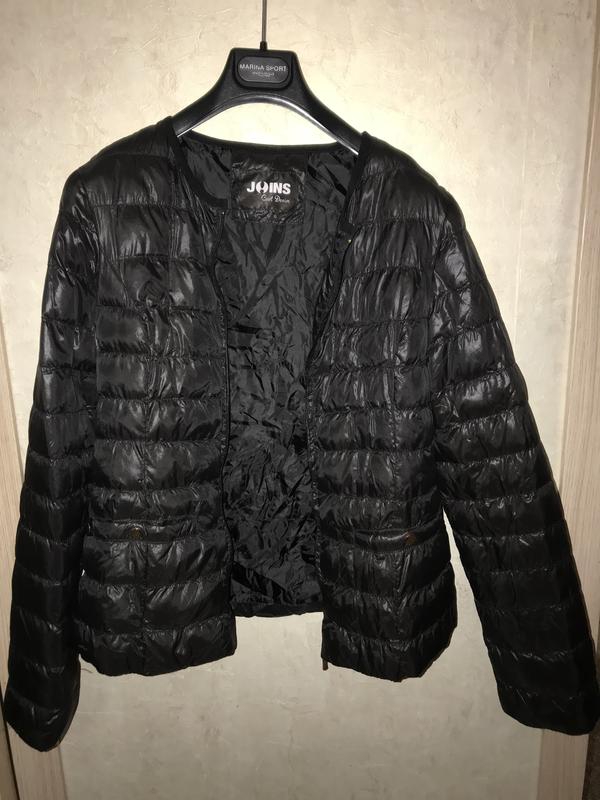 Легка чорна куртка — ціна 699 грн у каталозі Куртки Купити жіночі речі за доступною ціною на