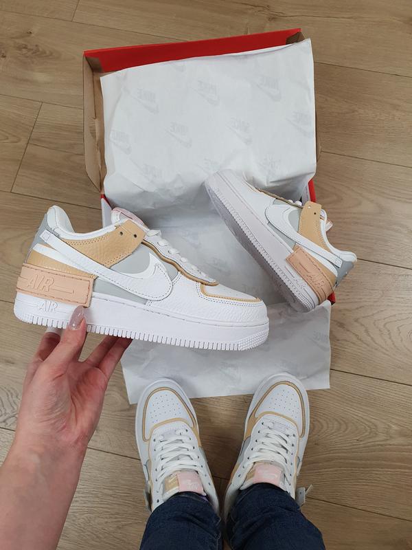 Кроссовки женские nike air force 1 shadow spruce aura белые, бежевые ...