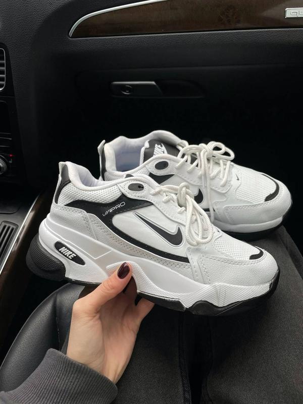 Nike pro white/black кроссовки — цена 2200 грн в каталоге Кроссовки ...