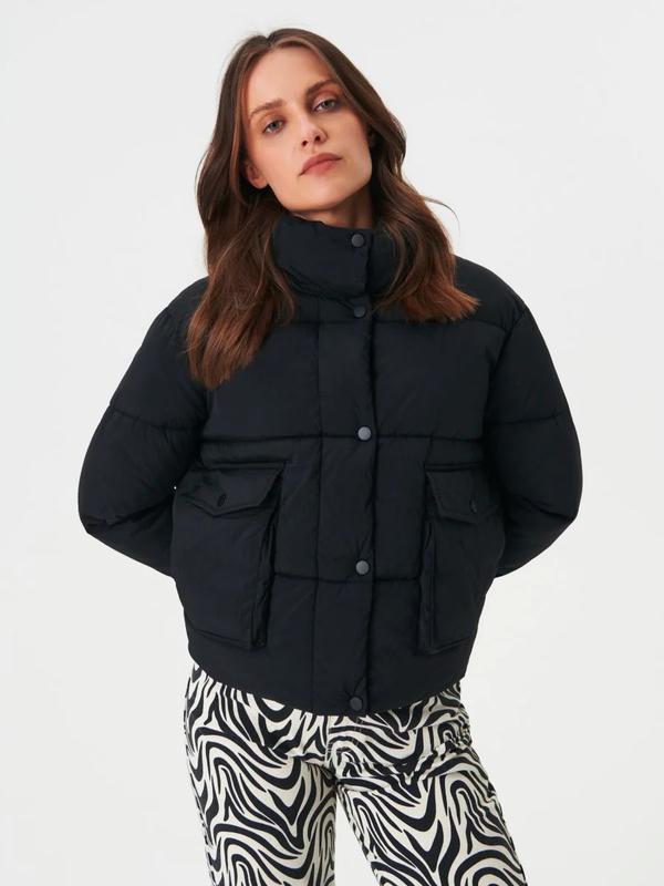 Куртка женская курточка чёрная стеганая м 46 стильная модная красивая — цена 1099 грн в каталоге