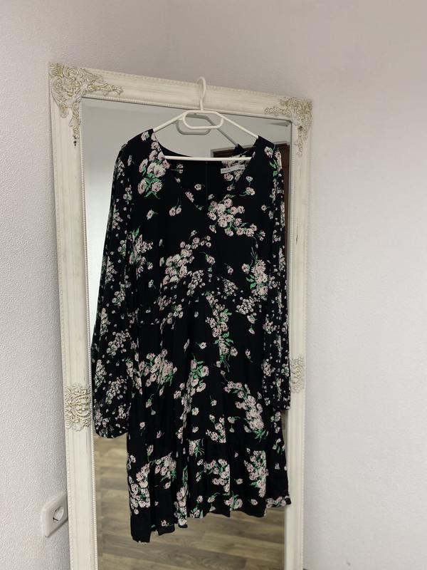 Чудова квіткова сукня Oasis — ціна 285 грн у каталозі Сукні міді Купити жіночі речі за доступною