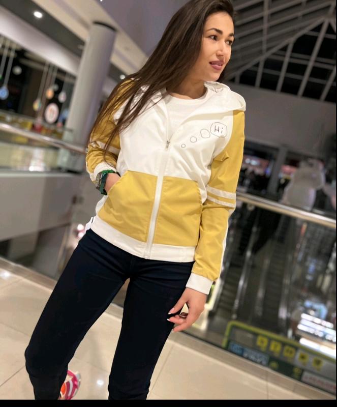 Женская ветровка — цена 534 грн в каталоге Ветровки Купить женские вещи по доступной цене на