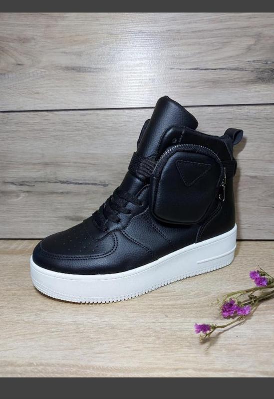 Високі кросівки — ціна 799 грн у каталозі Кросівки Купити жіночі речі за доступною ціною на Шафі