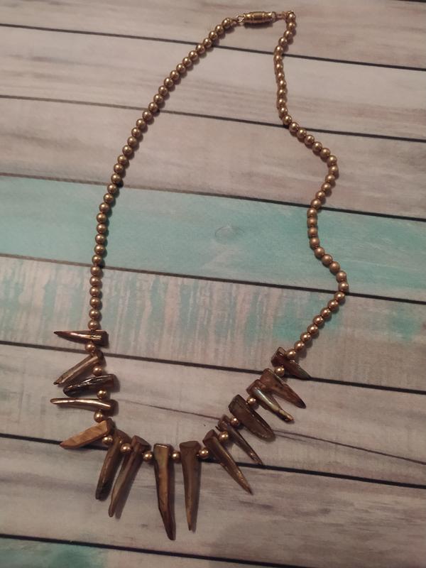 Намисто перламутр пластик — ціна 190 грн у каталозі Кольє і намиста Купити аксесуари за