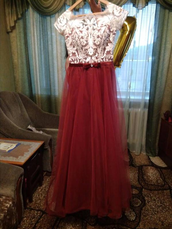 Шикарне випускне плаття довге — ціна 2000 грн у каталозі Вечірні сукні Купити жіночі речі за