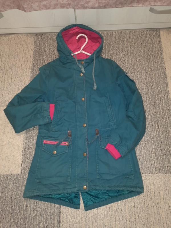 Парка жіноча — ціна 60 грн у каталозі Парки Купити жіночі речі за доступною ціною на Шафі