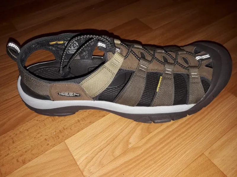 Треккинговые(waterproof) сандалии keen, стелька 34см — цена 2850 грн в ...