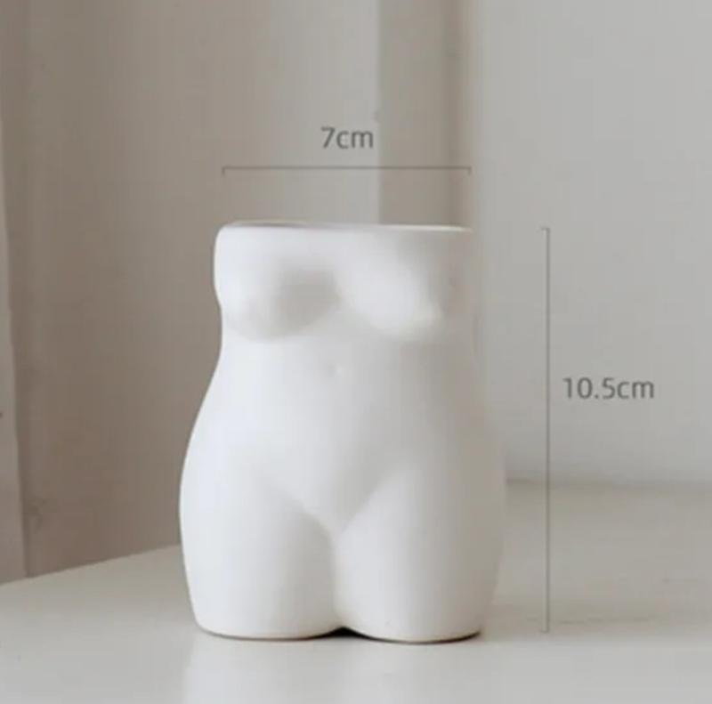 Скцльптурна ваза — цена 100 грн в каталоге Вазы Купить товары для дома и быта по доступной цене