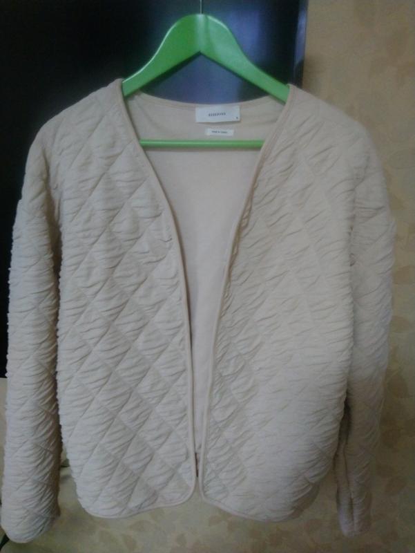 Легкая текстильная куртка — цена 320 грн в каталоге Куртки Купить женские вещи по доступной цене