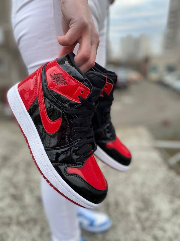 Кроссовки найк джордан лакированные nike air jordan 1 retro high ...
