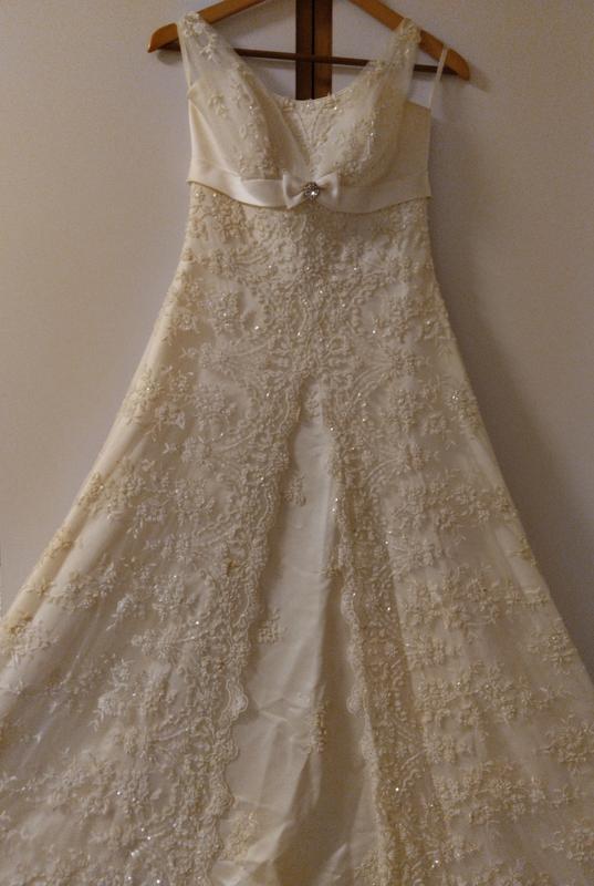 Весільна сукня — ціна 3500 грн у каталозі Весільні сукні Купити жіночі речі за доступною ціною