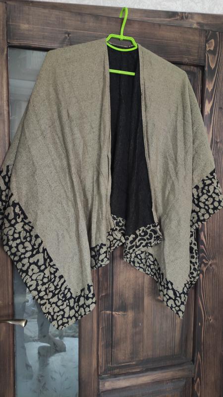 Пончо — ціна 250 грн у каталозі Пончо Купити жіночі речі за доступною ціною на Шафі Україна