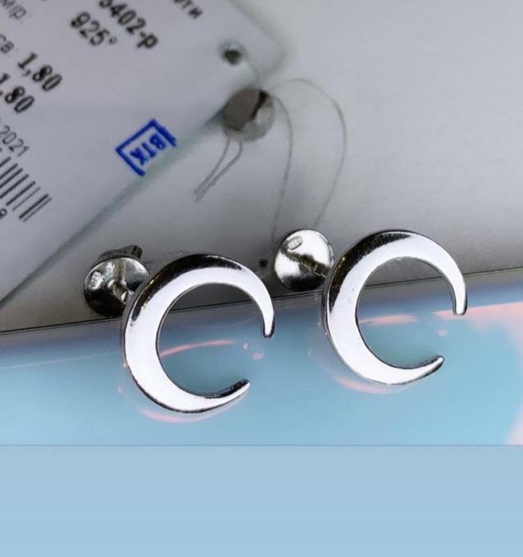 Кульчики цвяшки лунніца — цена 330 грн в каталоге Серьги Купить аксессуары по доступной цене