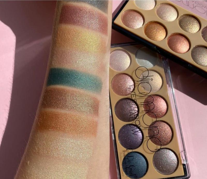 Палетка теней — цена 200 грн в каталоге Тени для век Купить товары для красоты и здоровья по