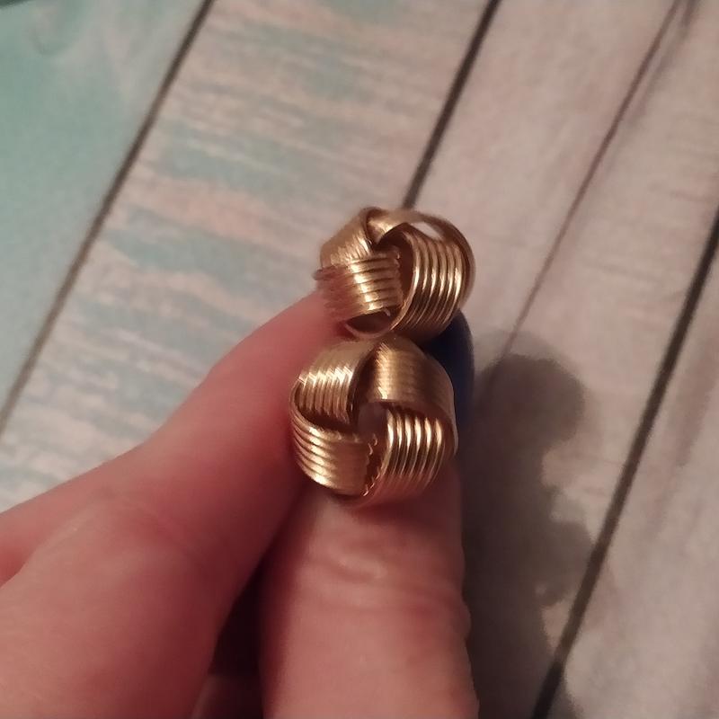 Сережки пусети метал — цена 140 грн в каталоге Серьги Купить аксессуары по доступной цене на