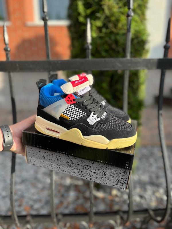 Женские кроссовки nike air jordan 4 off noir — цена 2440 грн в каталоге ...