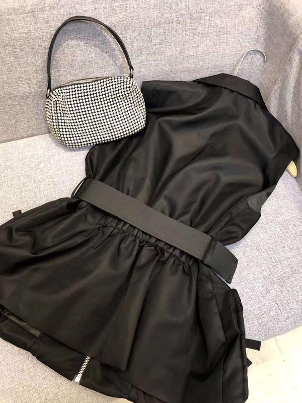 Жилет в стиле прада prada — цена 2100 грн в каталоге Жилетки Купить ...