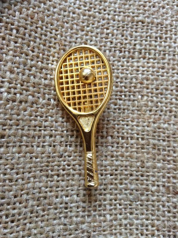 Брошка колекційна — ціна 100 грн у каталозі Брошки Купити аксесуари за доступною ціною на Шафі