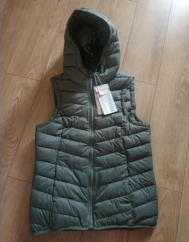 Жилетка Sinsay — цена 550 грн в каталоге Жилетки Купить женские вещи по доступной цене на Шафе