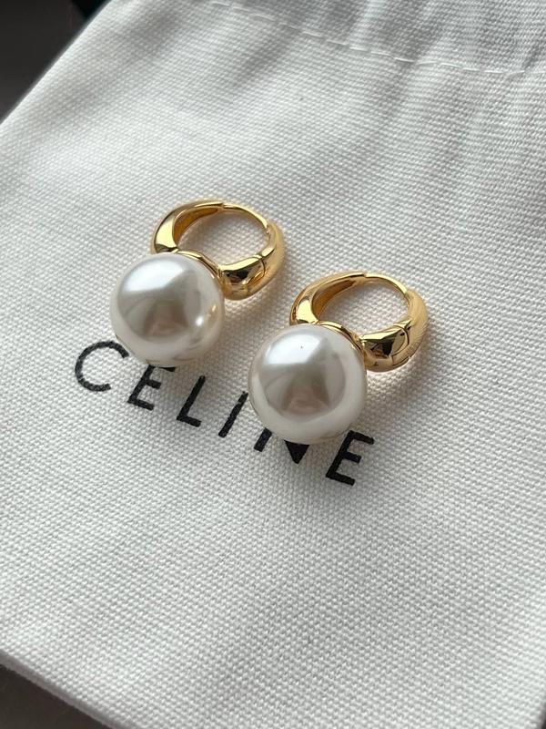 Сережки преміум — ціна 1199 грн у каталозі Сережки Купити аксесуари за доступною ціною на Шафі