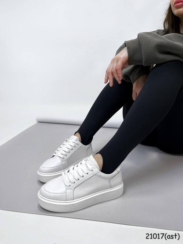 Кеди — ціна 1630 грн у каталозі Кеди Купити жіночі речі за доступною ціною на Шафі Україна