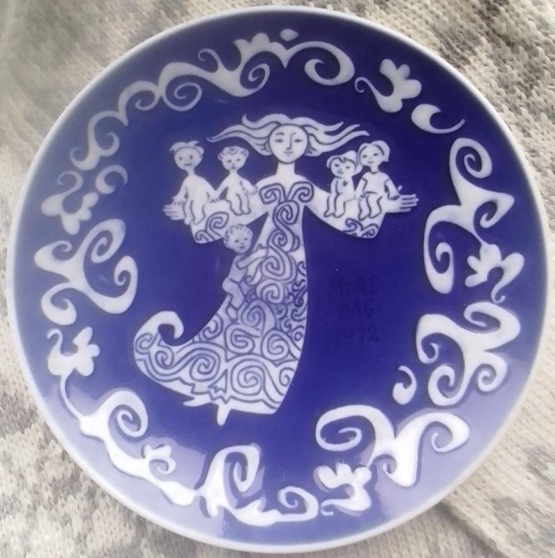 Вінтажна настінна декоративна тарілка — ціна 230 грн у каталозі Настінний декор Купити товари