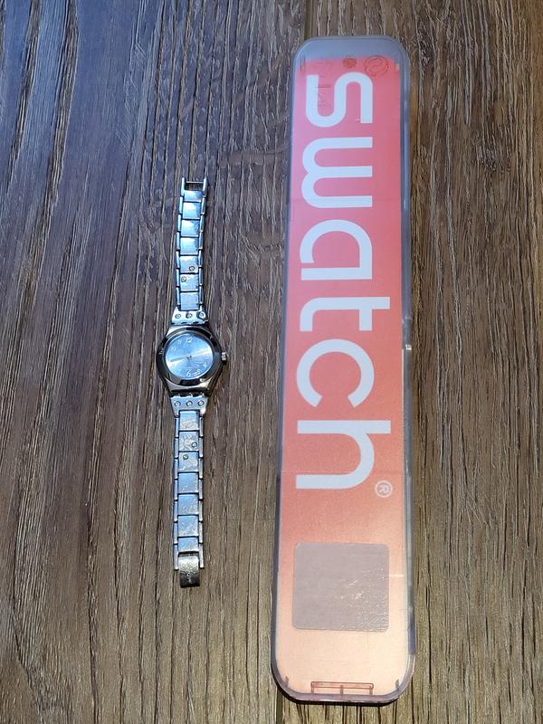 Swatch Flower Box — цена 1990 грн в каталоге Часы Купить аксессуары по доступной цене на Шафе