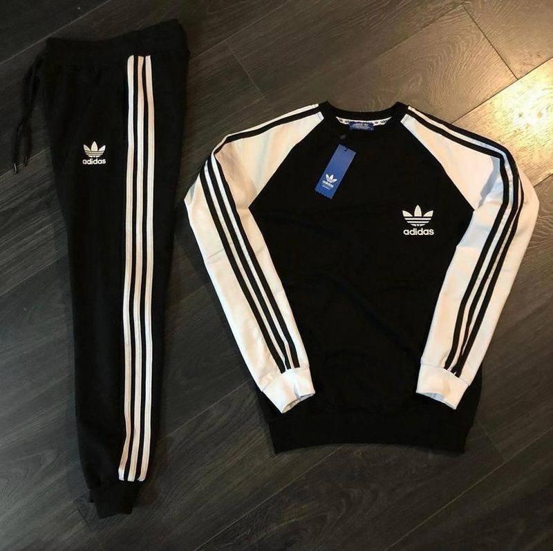 Мужской спортивный костюм adidas черный с белым без капюшона весенний ...