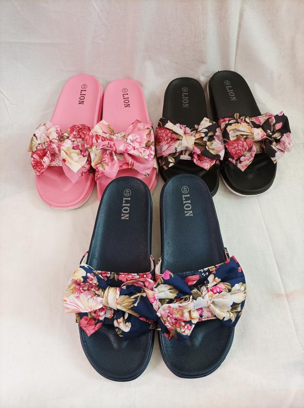 Стильные шлепанцы — цена 285 грн в каталоге Шлепанцы Купить женские вещи по доступной цене на