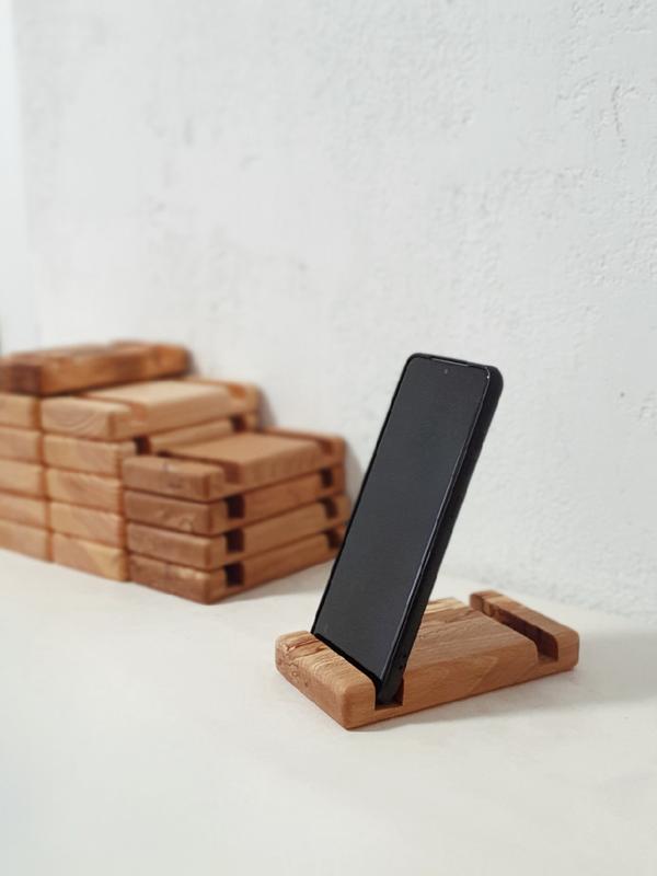 Деревяна підставка для телефону тримач для планшета і телефона — ціна