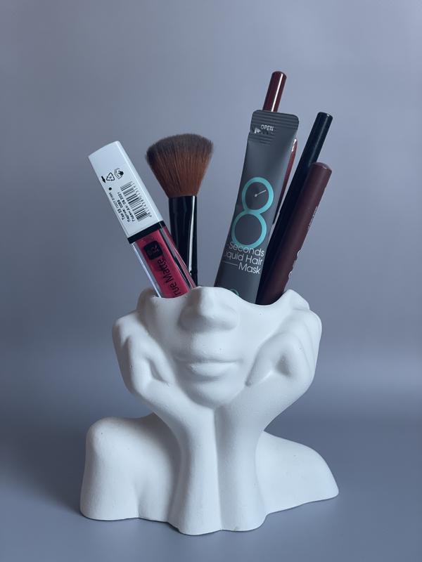 Кашпо «дівчина — ціна 250 грн у каталозі Кашпо Купити товари для дому та побуту за доступною