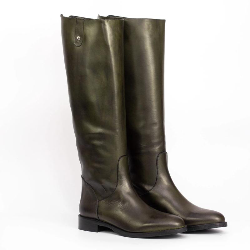 Шкіряні стильні чоботи італія — ціна 4500 грн у каталозі Чоботи Купити жіночі речі за доступною