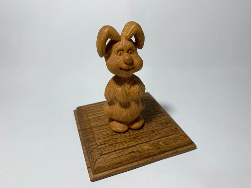 Деревяна фігурка зайчик — ціна 450 грн у каталозі Статуетки Купити товари для дому та побуту