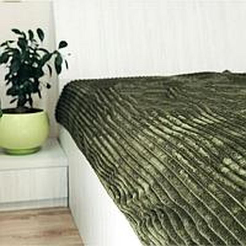 Хакі зелений махровый плюшевый плед покрывало полосатый двухспальний є