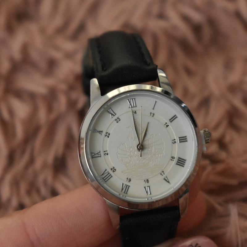 Продам годинник🔥 — цена 60 грн в каталоге Часы Купить аксессуары по доступной цене на Шафе