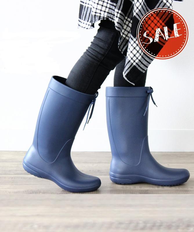 Крокс сапоги резиновые синие от дождя crocs women's crocs freesail rain ...