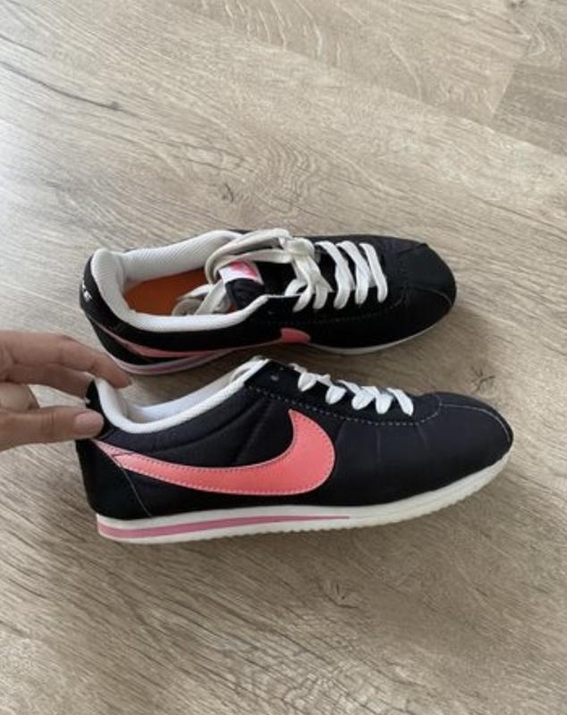 Cortez від Nike кросівки — ціна 600 грн у каталозі Кросівки Купити жіночі речі за доступною