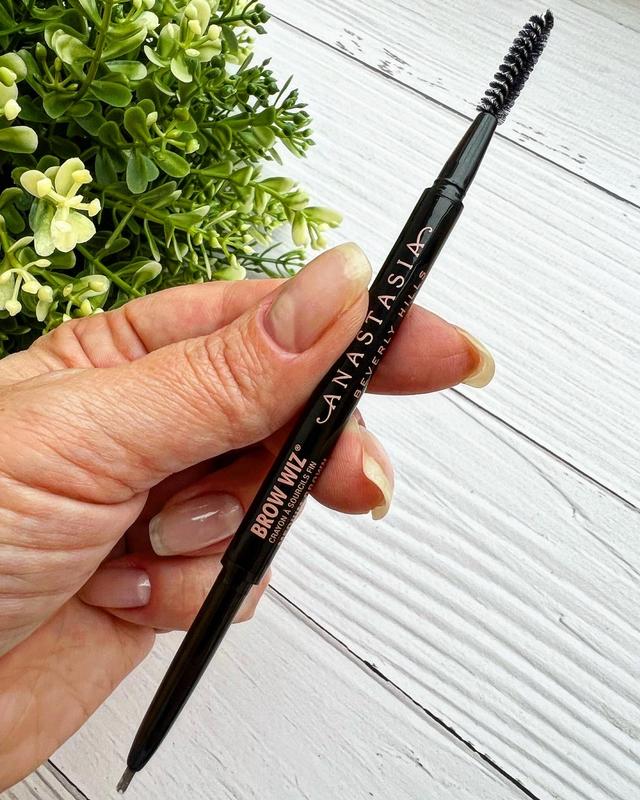 Anastasia beverly hills brow pencil store