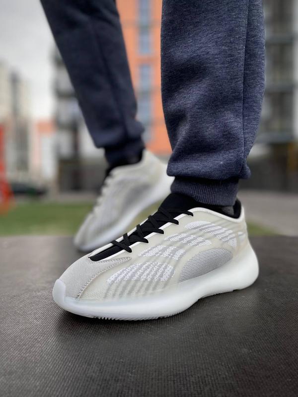 Мужские кроссовки в стиле yeezy boost 700 v3 / изи буст — цена 1575 грн ...