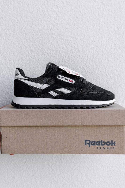 Мужские черно белые кроссовки reebok classic black white / рибок ...