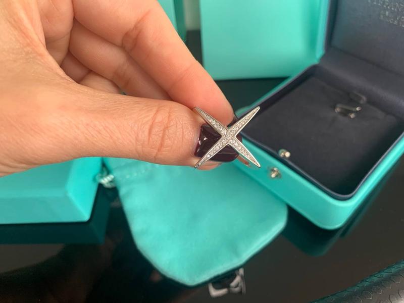 Кільце в стилі тіффані хрест-навхрест у серебрі 925 проби, камінь ...