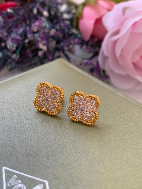 Серьги в стиле ванклиф покрытие лимонным золотом Au750 цирконий — цена 671 грн в каталоге