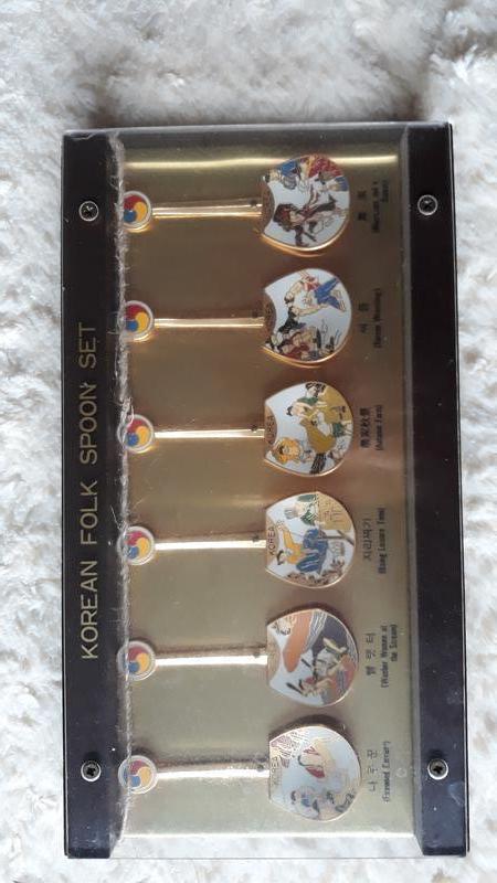 Корейские сувенирные ложечки — цена 1452 грн в каталоге Настенный декор