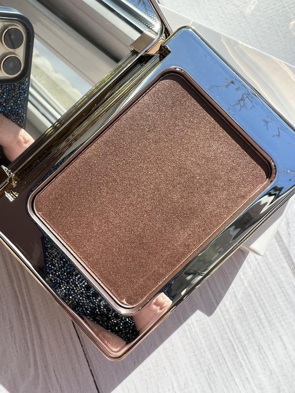 Natasha denona all over glow face and body shimmer in powder 🤎 шиммер ...