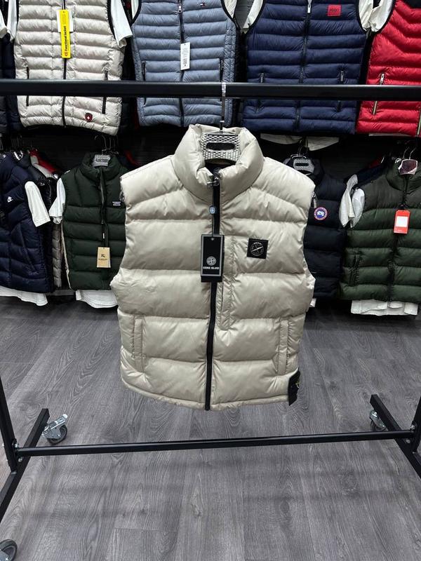 Жилетка stone island бежевая / брендовые мужские жилеты безрукавки стон ...